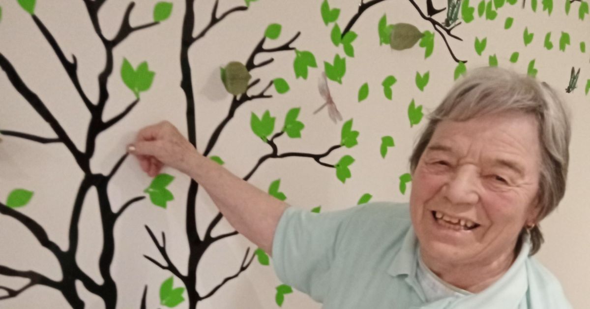 MHA Westbury Grange Creates Special Memory Tree