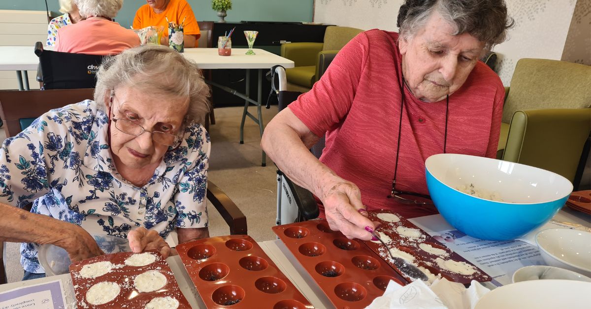 MHA Oak Manor to host community Christmas carol event